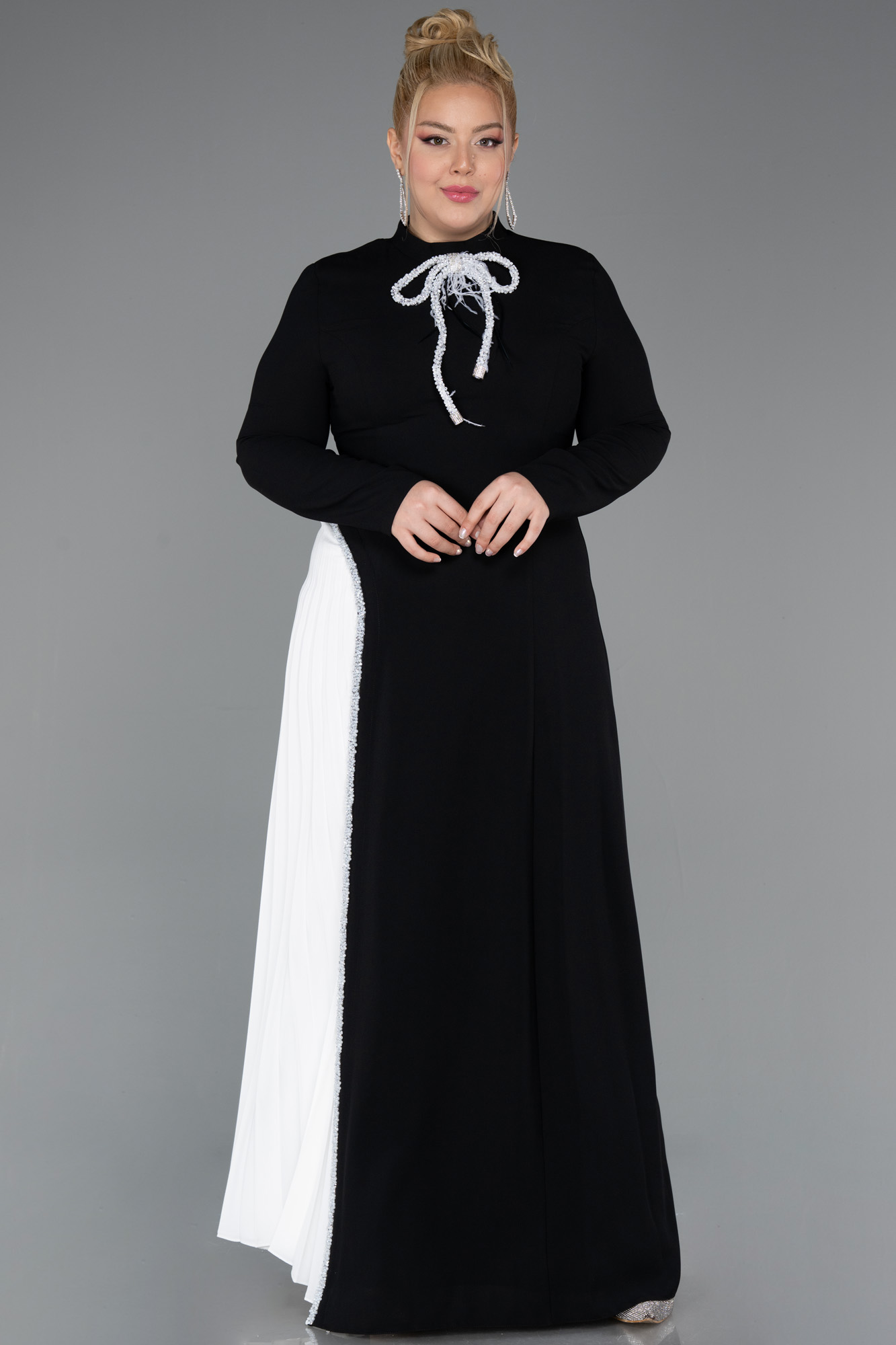 Long Black-White Plus Size Hijab Dress ABU5397 | Abiyefon.com